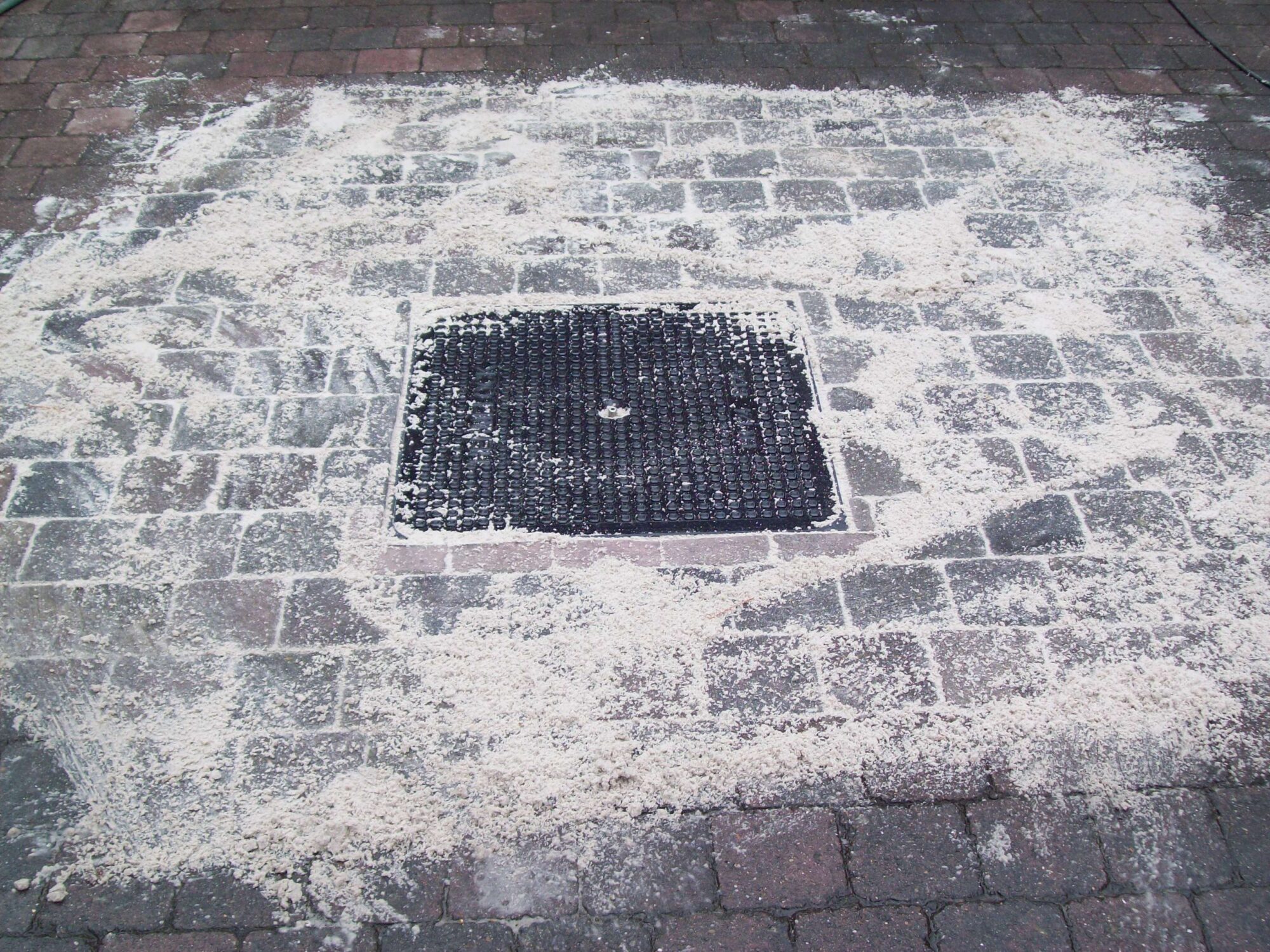 Putdeksels op maat, Antigeurdeksels | De Beerputspecialist - Antwerpen